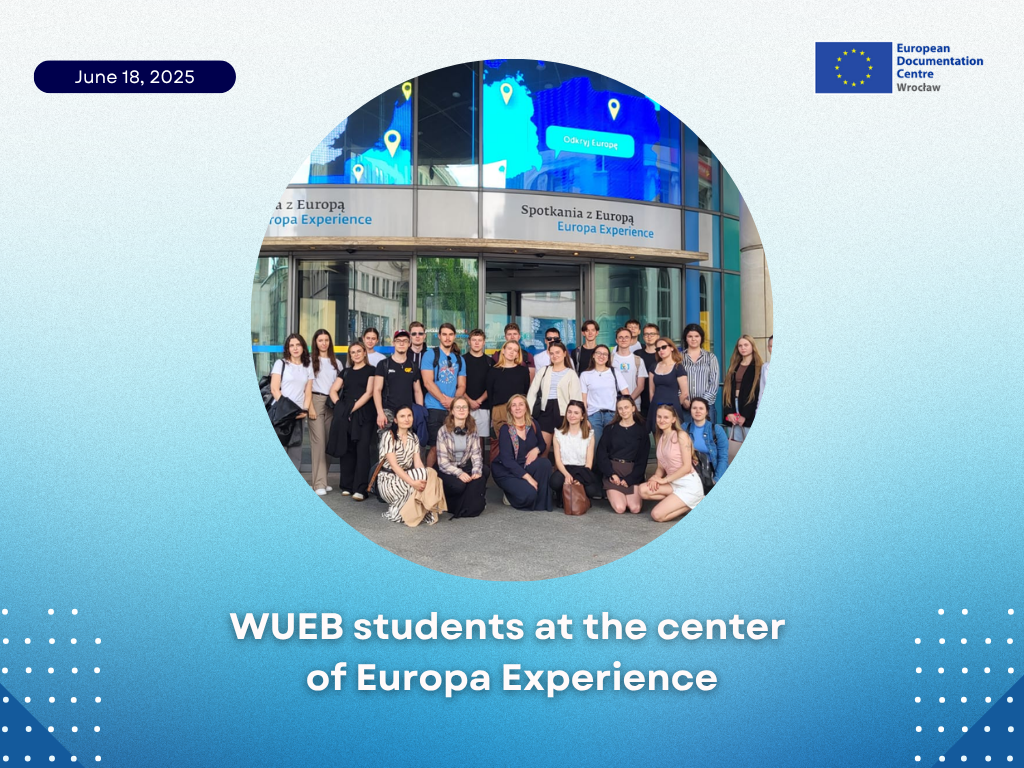 Warsaw, Europe and us - UEW students at the Europa Experience center ...